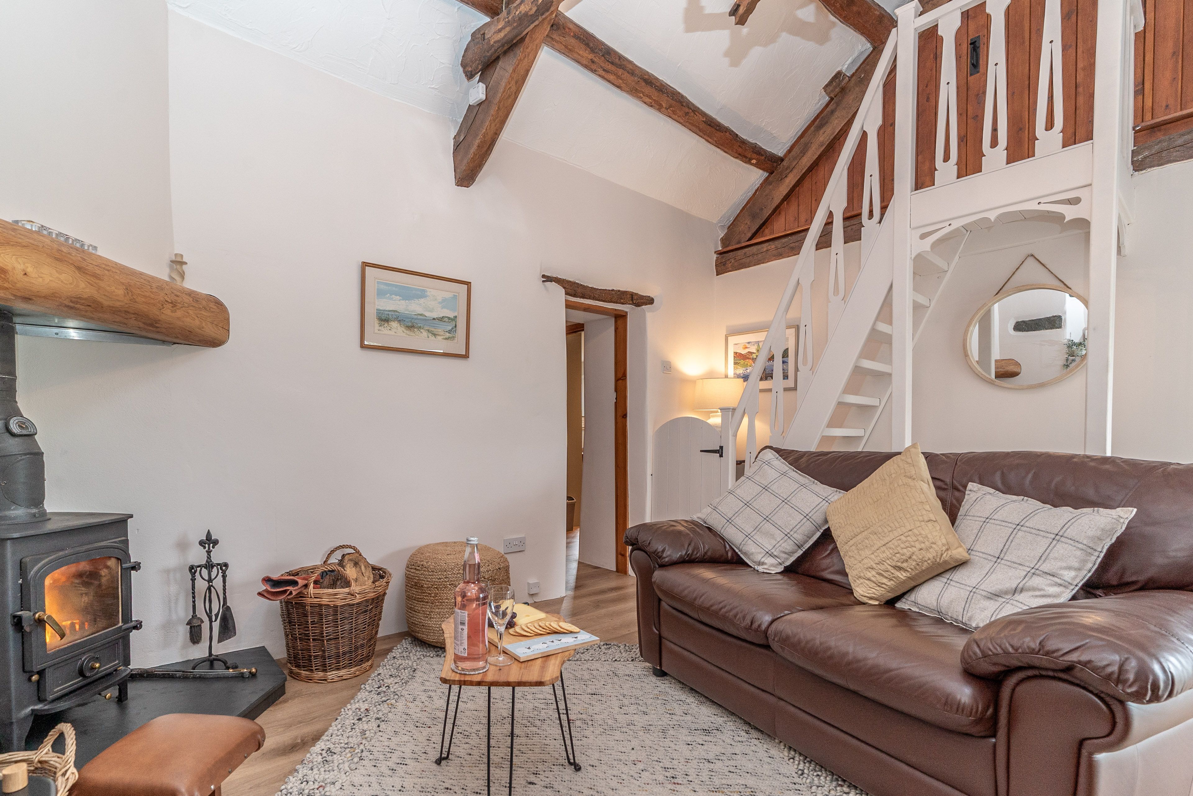 Muriau-bach | A Cosy Farm Retreat For Two - Criccieth