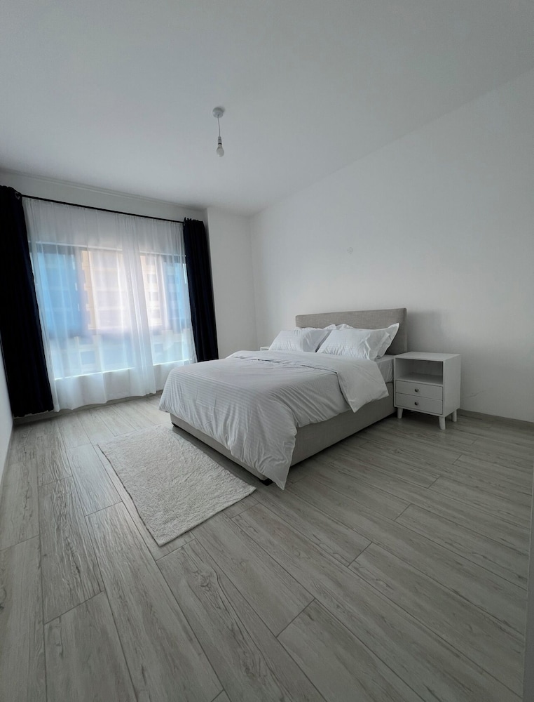 Luxurious 2BR Apartment in Nairobi with Gym & Swimming Pool - Nairobi | Vrbo