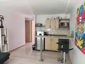 Smart TV 50 polegadas com canais a cabo