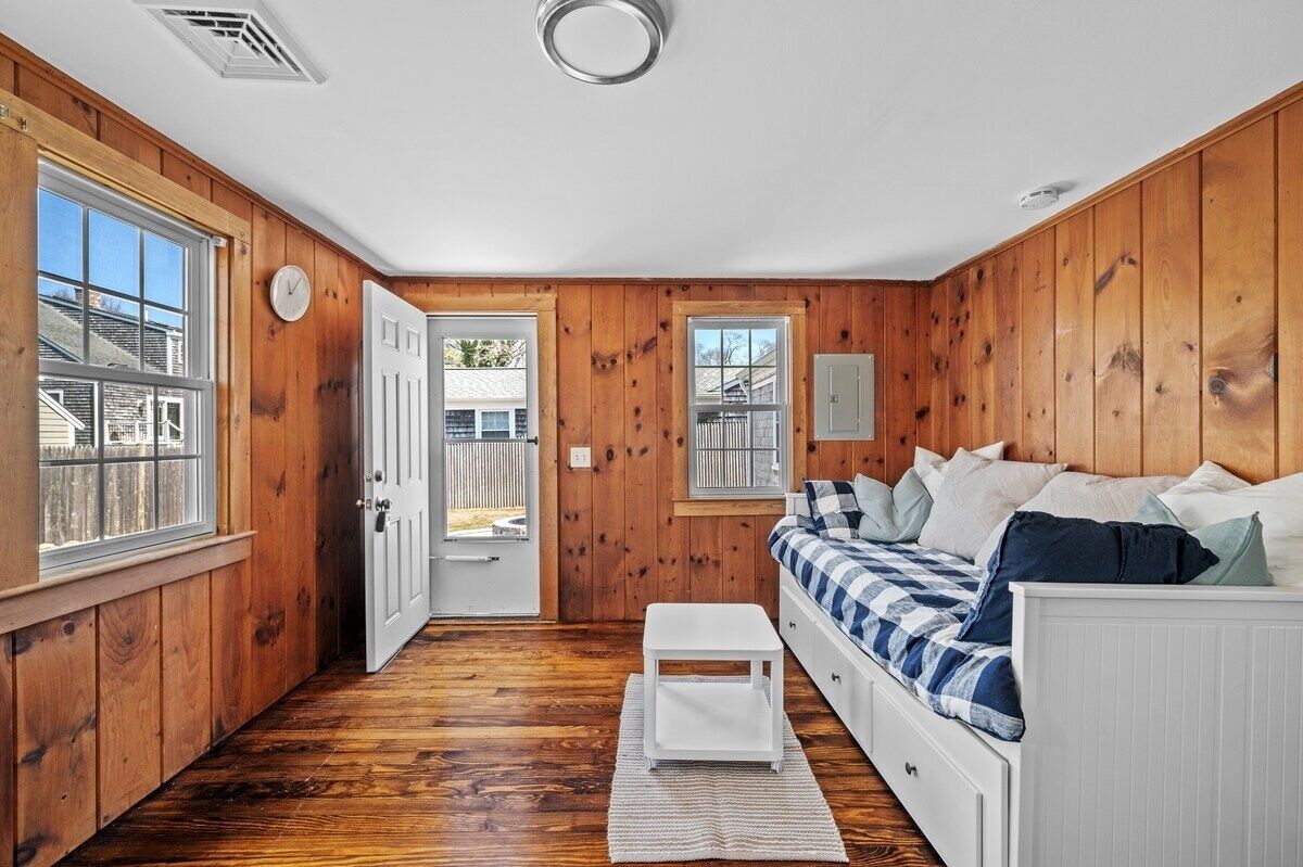 Stylish Cape Escape | Walk To Beach | Central Ac - South Yarmouth, MA