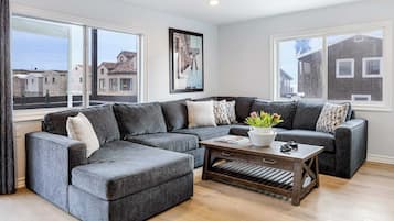 Casa (Multiple Bedrooms) | Parte interna