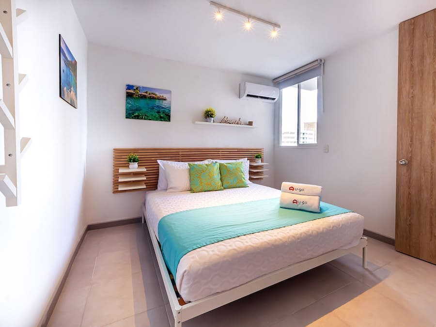 Apartamento, 3 quartos | 3 quartos, secretária adequada para computadores portáteis