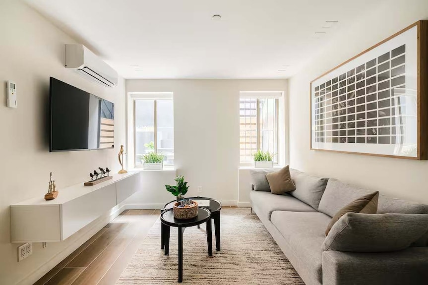 Luxurious 1br W/ Private Patio Near Central Park - Yorkville - Manhattan