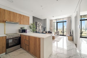 Apartamento panorâmico | Cozinha privada | Cafeteira/chaleira, geladeira, micro-ondas, fogão