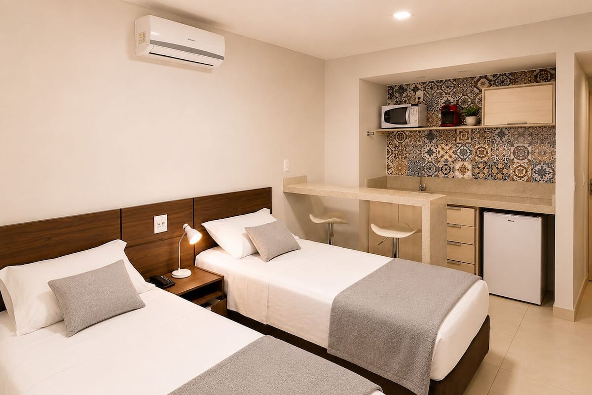 Estúdio conforto, 2 camas de solteiro, para não fumantes, vista para a cidade | 1 quarto, roupas de cama premium, camas com colchões pillow-top