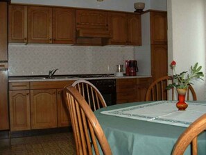 Holiday apartment in the old neighbourhood Reviews, Deals & Photos 2026 ...