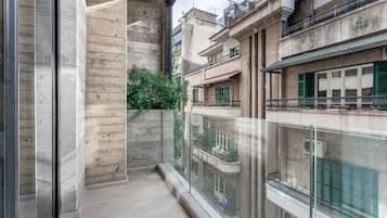 Amine 305, 1-BR in Mar Mikhael | Vista da varanda