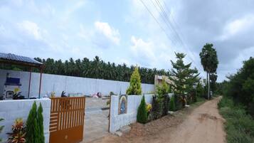 Fachada da propriedade