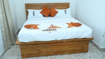 Quarto standard | Escrivaninha, espaço de trabalho para notebook