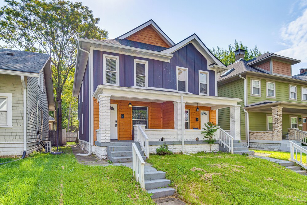 2 Mi To Mass Ave: Convenient Townhome W/ Yard! - Indianapolis, IN