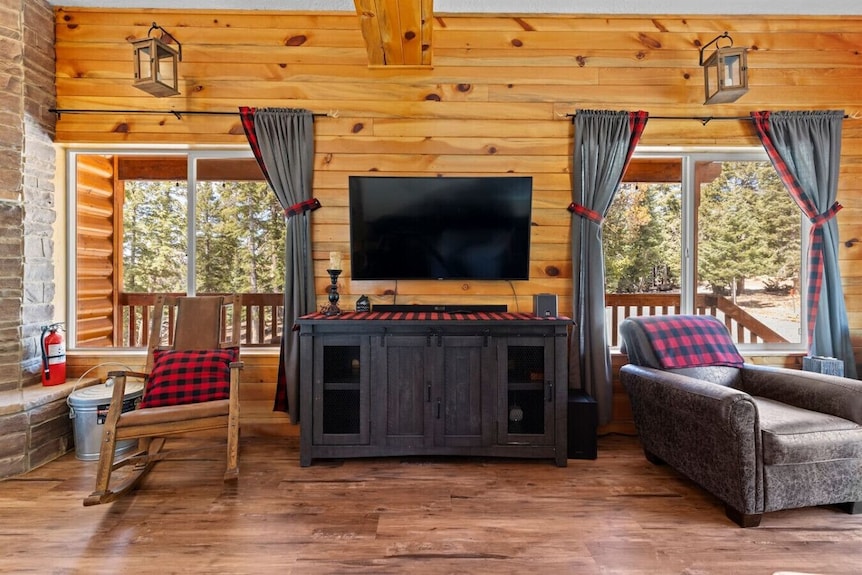 New Hot Tub! Large Property On Rim Of Duck Creek - Zion National Park