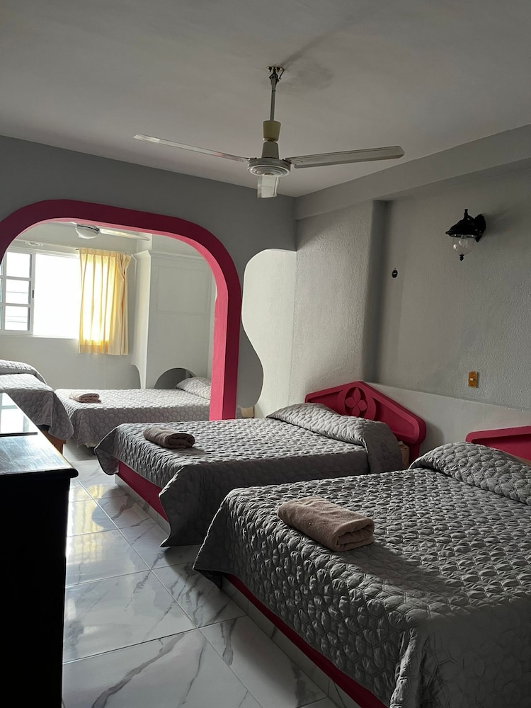 Hotel Cancun Rosa - Cancún