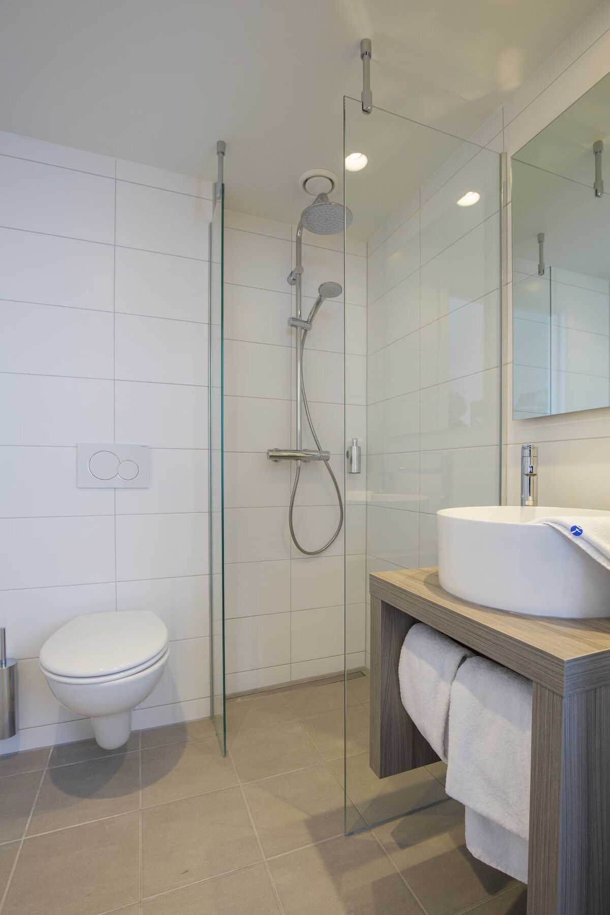 The Perfect Stay For Explorers! Free Breakfast, Onsite Dining! - Middelburg