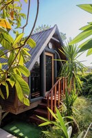 Casa na árvore básica | Frigobar, Wi-Fi de cortesia, roupa de cama