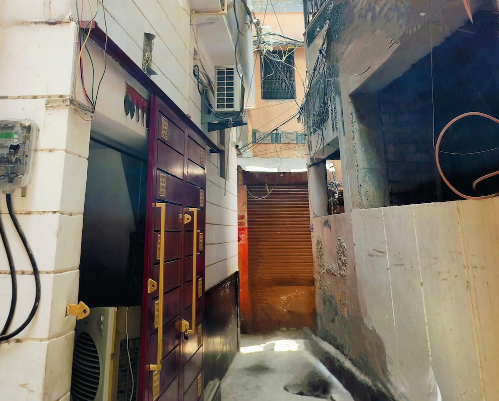 Gm P. Guest House - Varanasi