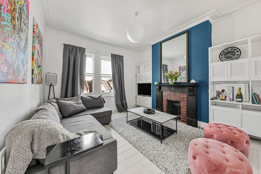 Sun-drenched 2bed Penthouse Near Queen's Park & Tube Station - Estación de Paddington - Londres