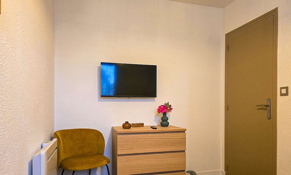 2-person Studio Near The Beach In Sables-dor-les-pins | Ref 112 - Fréhel
