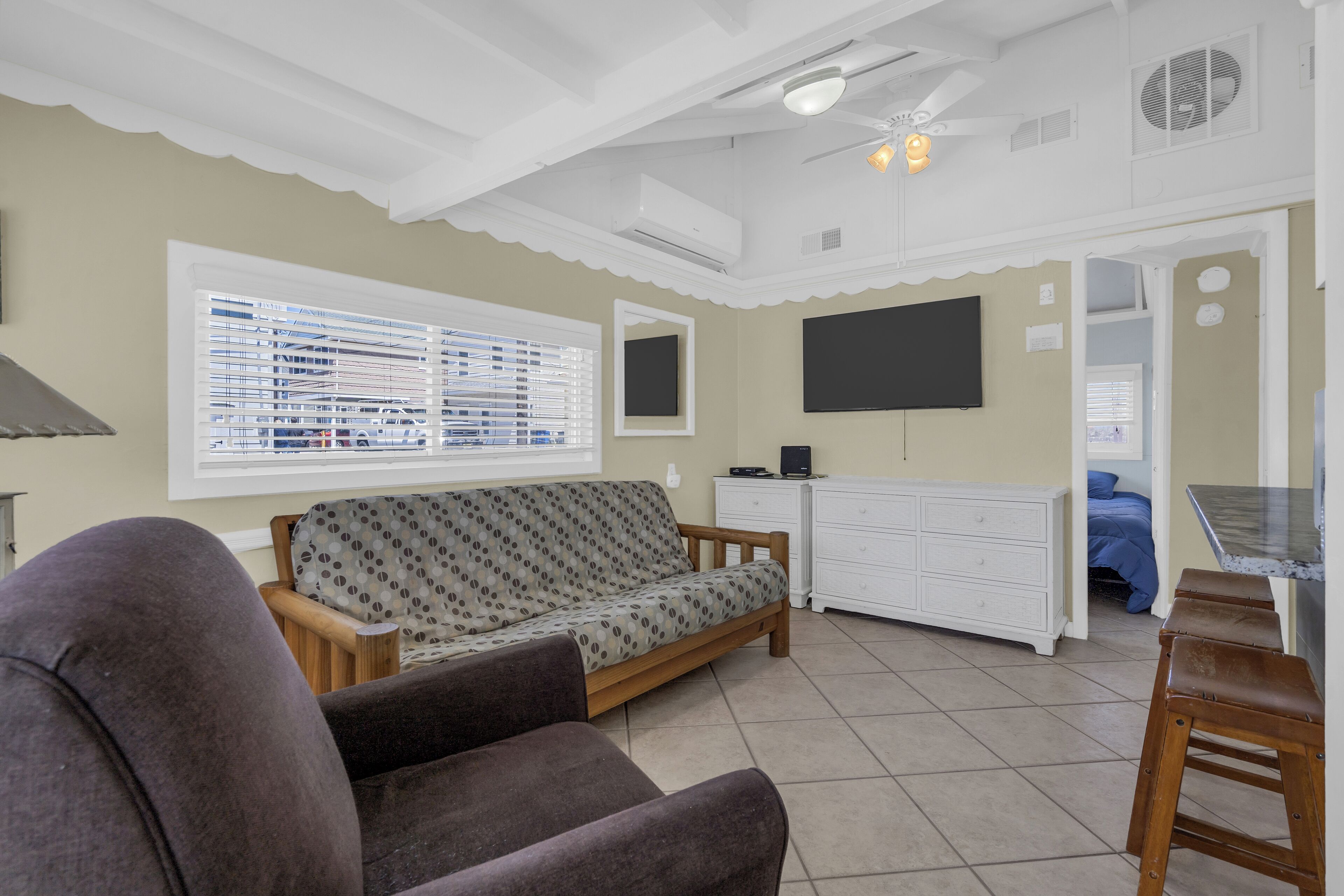 Ocean Beach 1: Charming 2 Bedroom 1 Bath, Steps To The Beach Home - Brick Township, NJ