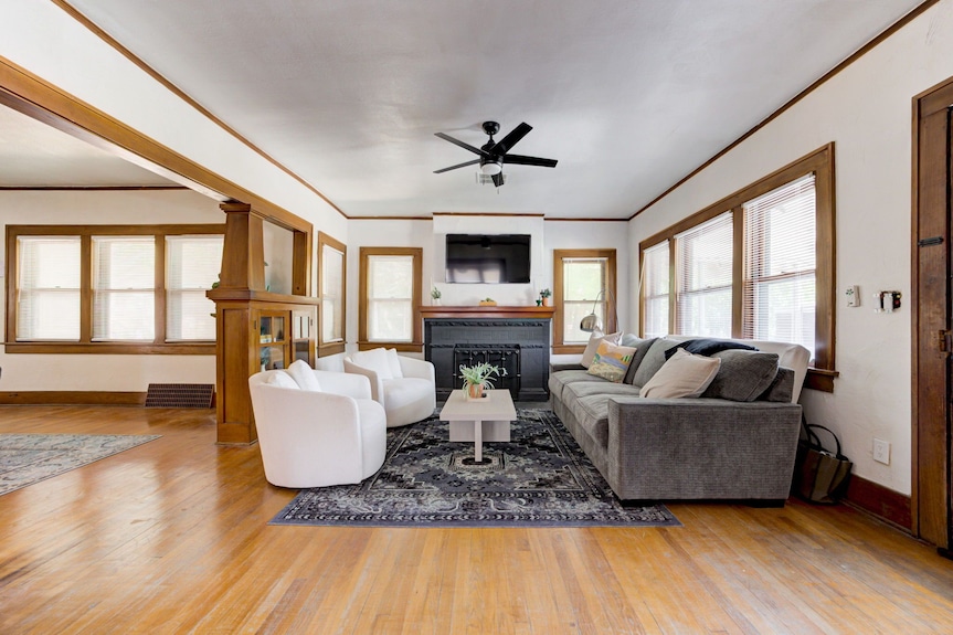 Oasis In Oklahoma City - Bricktown - Oklahoma City