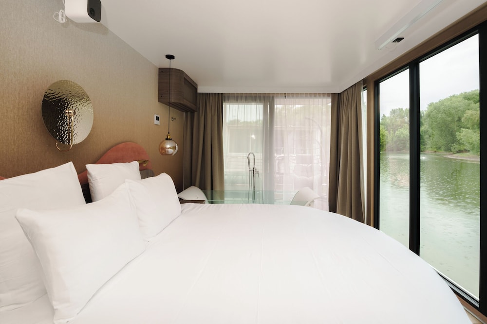 L'escale Royale Poissy Ile De Migneaux - Poissy