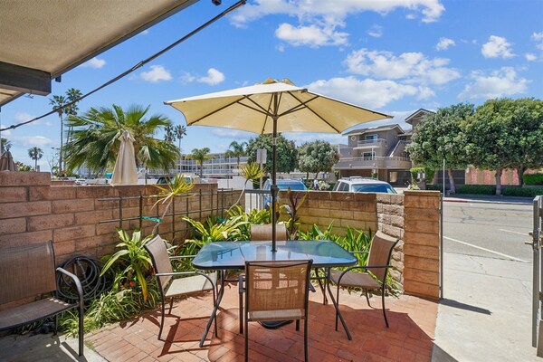Beach Condo W/private Patio #135 1 Bedroom Condo By Sunset Shores Condominiums - Carpinteria, CA