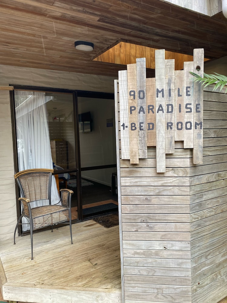 90 Mile Paradise - Ahipara