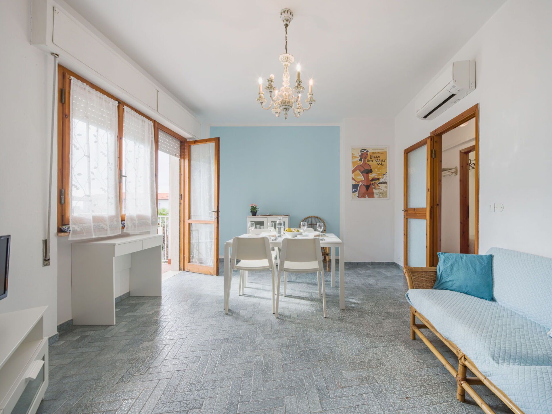 Cosy Apartment For 5 Guests With Wifi, A/c, Tv And Balcony - Forte dei Marmi