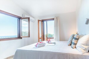 2 quartos, secretária adequada para computadores portáteis 