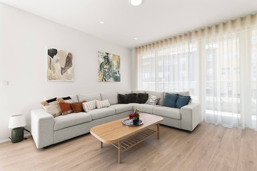 Your Perfect Oasis With Large Porch & Scenic Views - Reykjavik