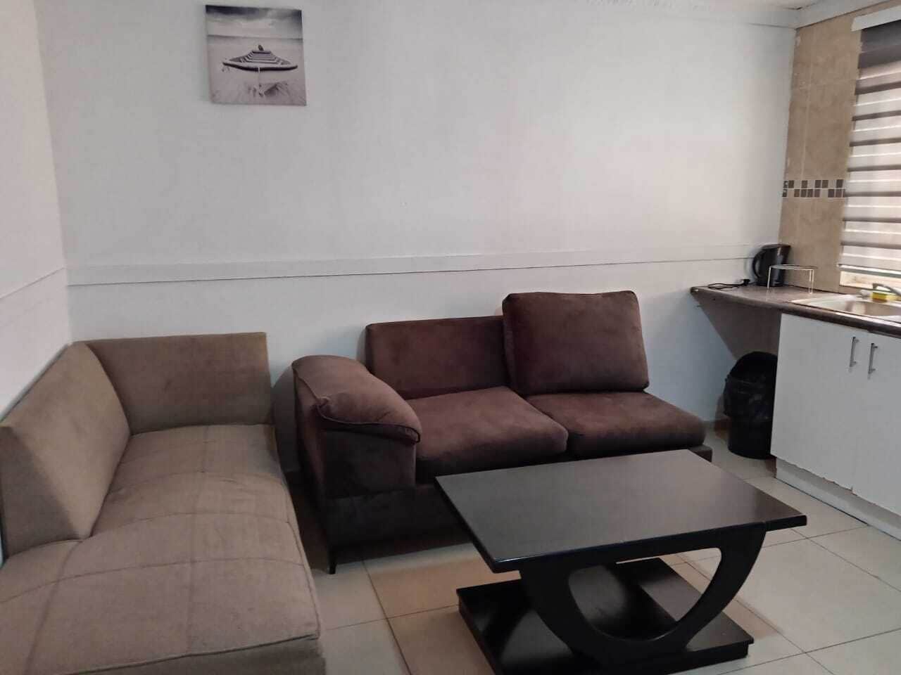 Chic 1-bedroom Apartment In Wonderful Johannesburg South With Wifi, Ac - Carlton