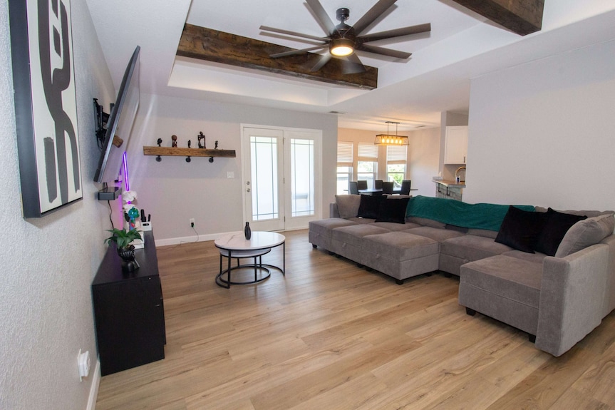 Welcome To The Zen Den Your Peaceful Retreat In Waynesville, Missouri - Waynesville, MO