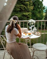 Suíte luxo, sacada, vista para o jardim | Sacada