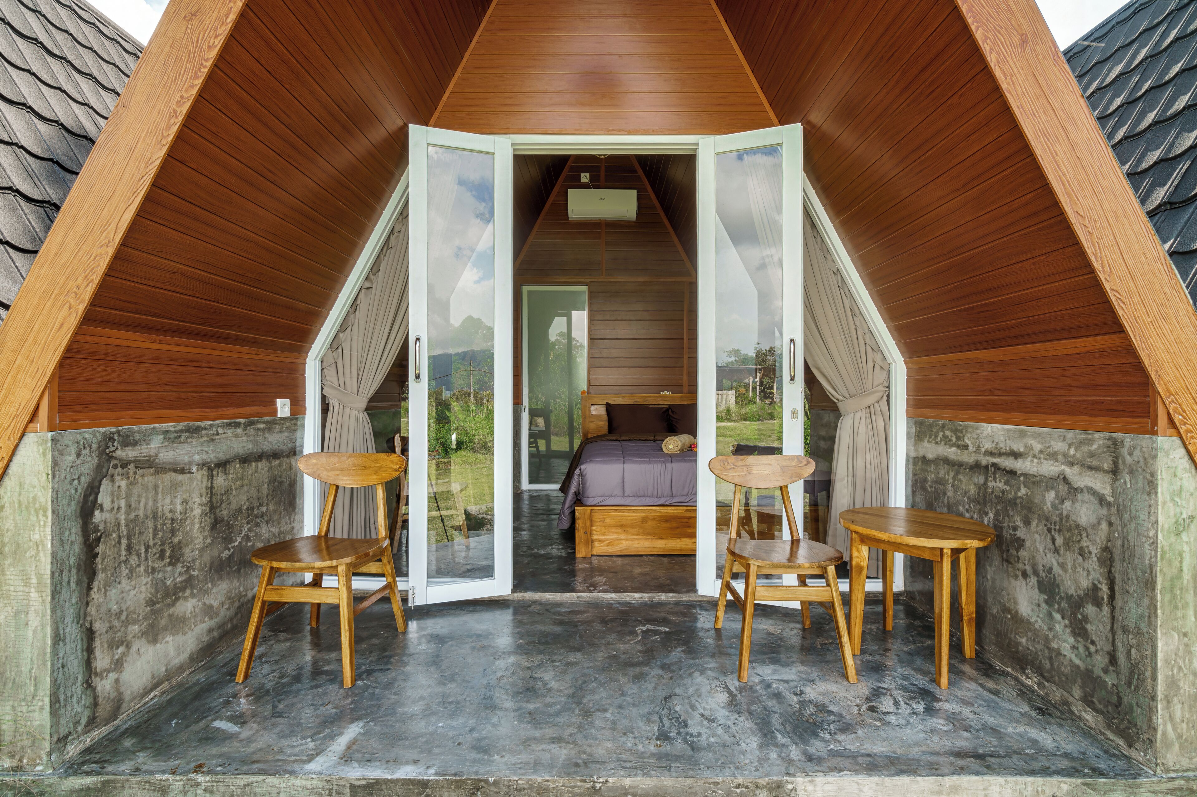 Cabana, sacada, vista para o lago