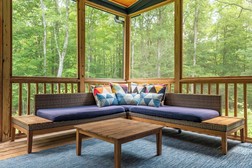 Beautiful Modern Home Retreat With Private Lake On 15 Acres - Hillsborough, NC