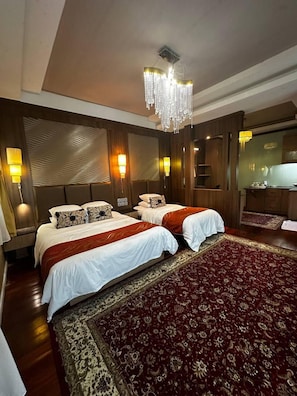 Quarto Triplo Premium | Ferro/tábua de engomar, roupa de cama fornecida 