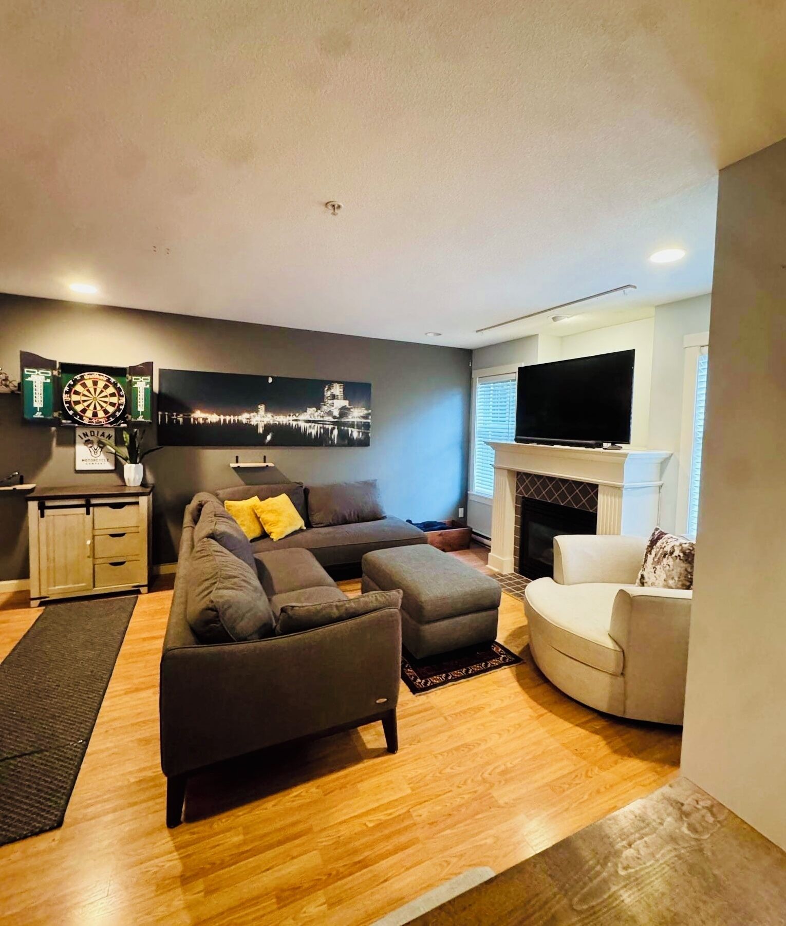 Executive Central Nanaimo Townhouse Close To All Amenities - Nanaimo