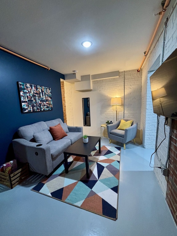 The Monarch Downtown - Unit 10 - Huntsville, AL