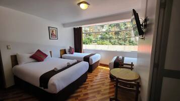 Quarto quádruplo família | Wi-Fi de cortesia