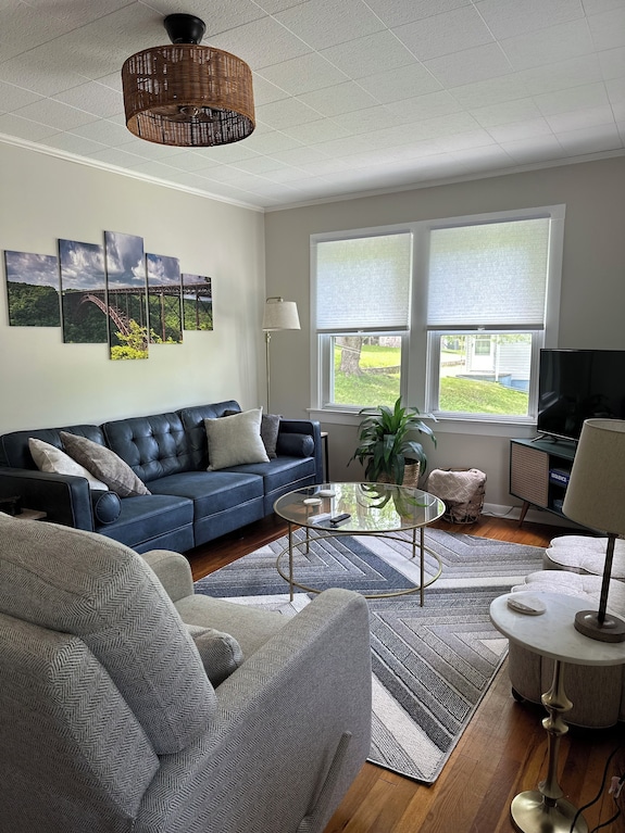 Charming 2-bedroom House. Walk To Town Quiet Neighborhood. 1 Mile To Nrg Bridge! - 費耶特維爾