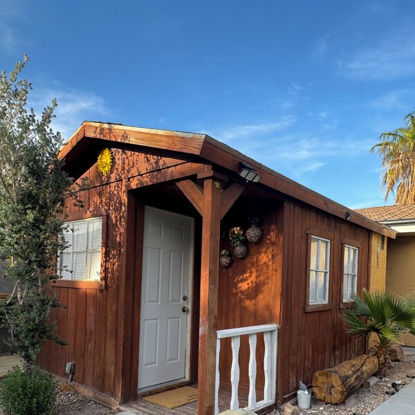 Cozy Cabin In Safe Neighborhood Fabulous Las Vegas With Wifi, Ac - Las Vegas, NV