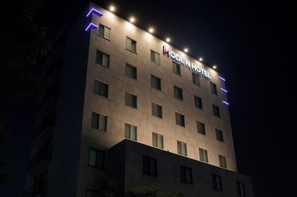 Modern Hotel - Seosan-si