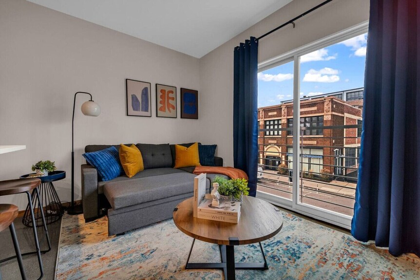 Your Stylish Midtown Getaway In Detroit - Detroit, MI