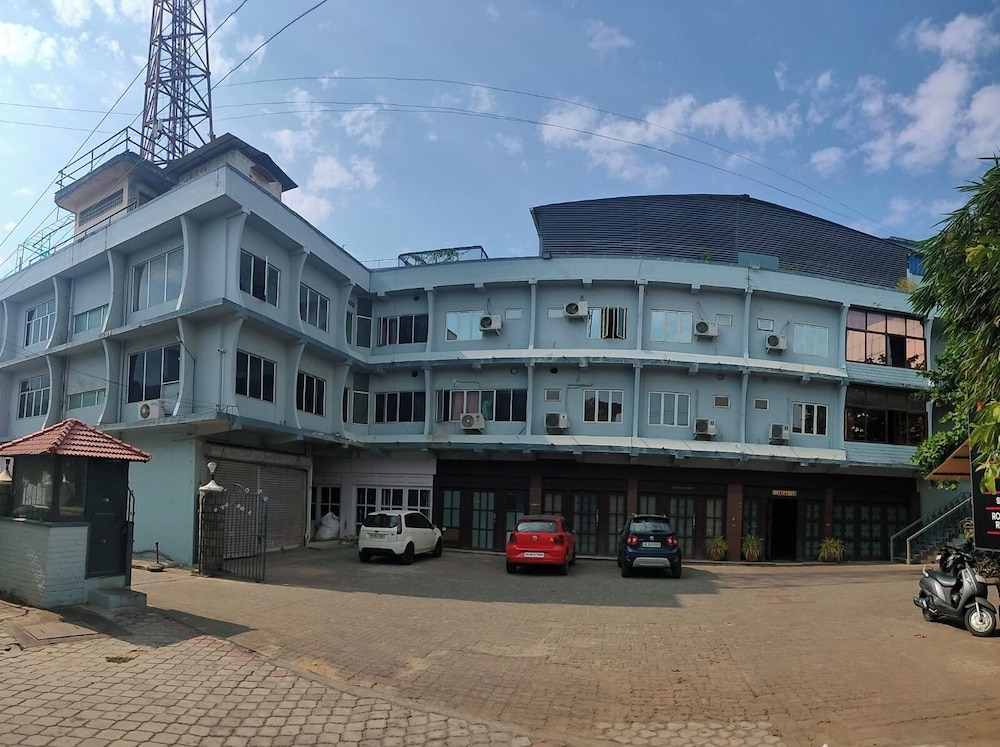 Kalyan Tourist Home - Palakkad