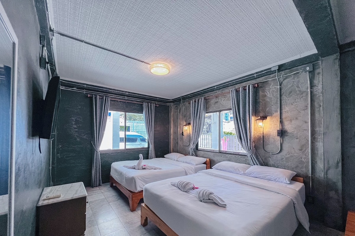 Vila superluxo | Frigobar, escrivaninha, Wi-Fi de cortesia, roupa de cama