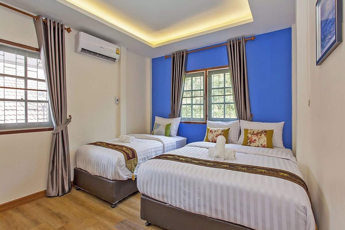 Vila premier | Frigobar, escrivaninha, Wi-Fi de cortesia, roupa de cama