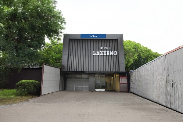 Fabhotel Lazeeno - Faridabad