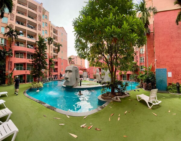 Breeze Gsr - Seven Seas - Pattaya