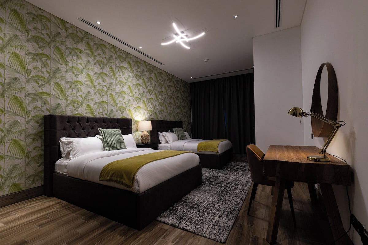 Apartamento de Luxo, 2 quartos, varanda | 1 quarto, roupa hipoalergénica, com decoração personalizada