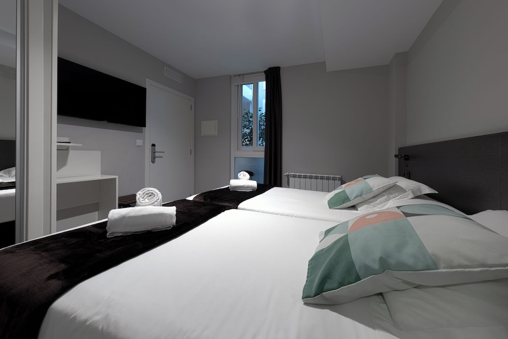 Kumano Kodo By Como En Casa - Santiago de Compostela