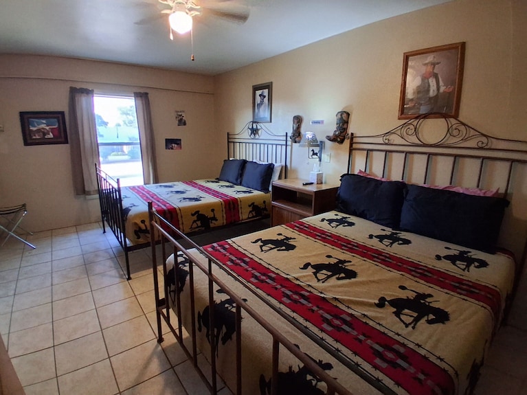 John Wayne Suite - Lake Buchanan, TX